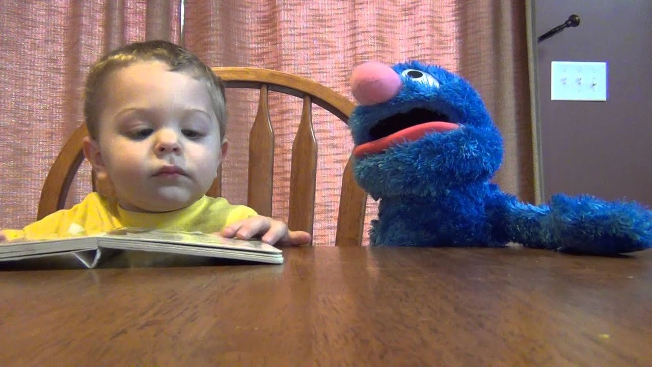 Garret and Grover read 'Monster at the End of this Book'! - YouTube