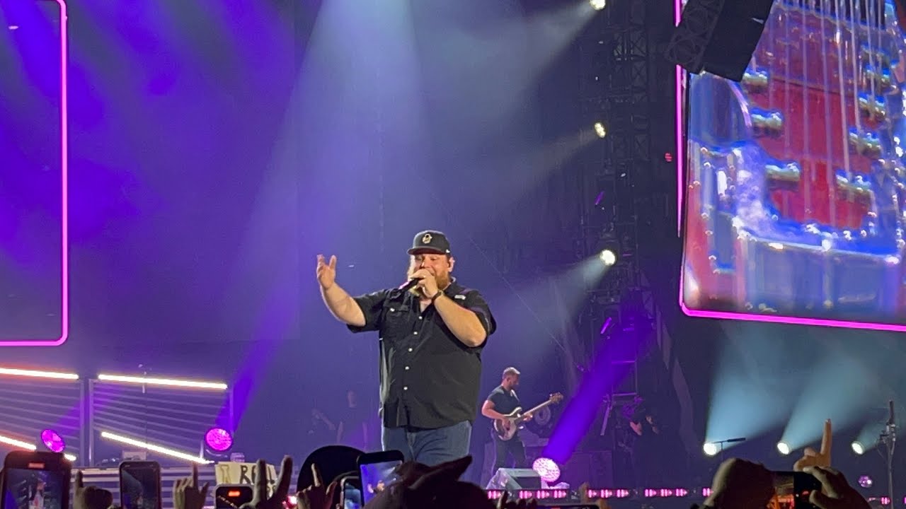Luke Combs Live-Bank of America Stadium Charlotte NC. - YouTube