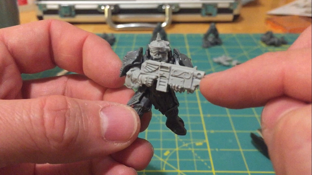 How-to Custodes Sagitarrum posing +chat: Ghost in the Shell anime ...