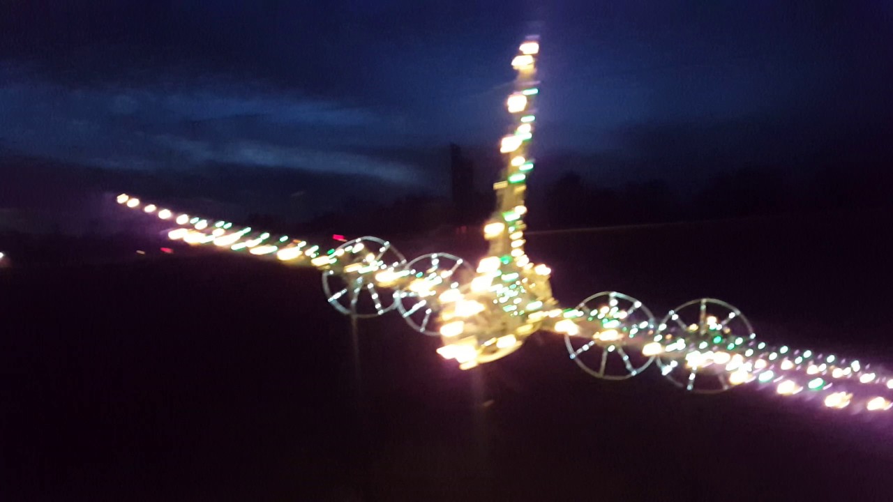 B-17 Folk art: "Santa Bomber" - YouTube