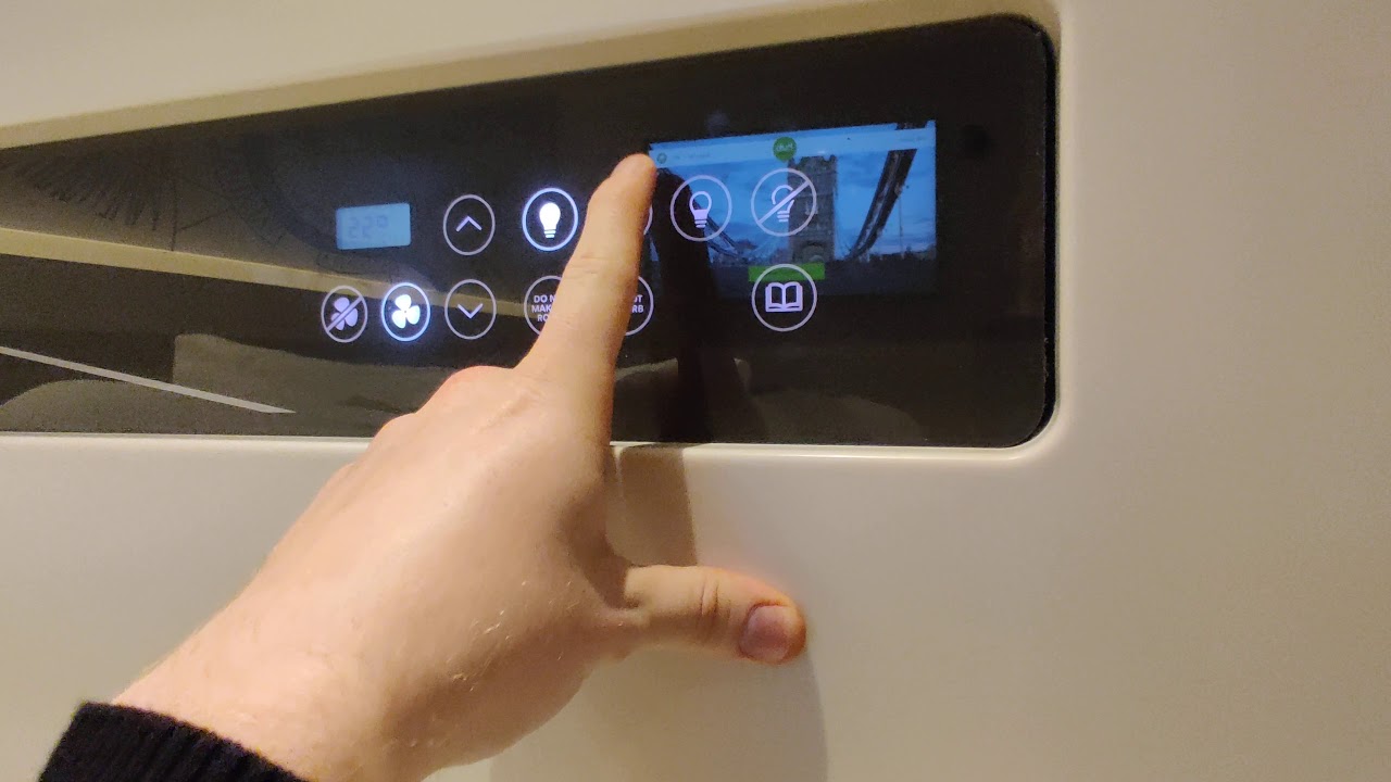 Room tour hub by Premier Inn London Tower Bridge - Januari 2020 - YouTube