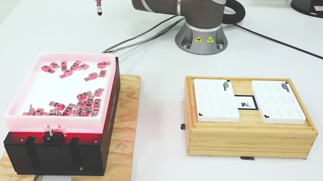 V3A052 TM Robot - Pick & Place Application with Asyril Feeding System ...