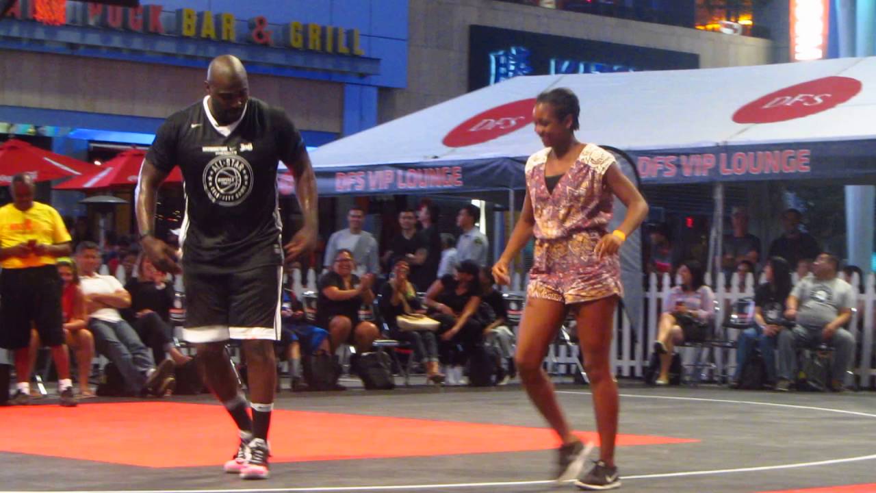Marcellus Wiley (ESPN Broadcaster) dancing at ESPNLA 710 All-Star ...