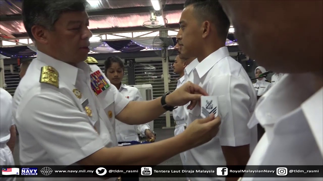 Majlis Pemakaian Pangkat LLP TLDM - YouTube