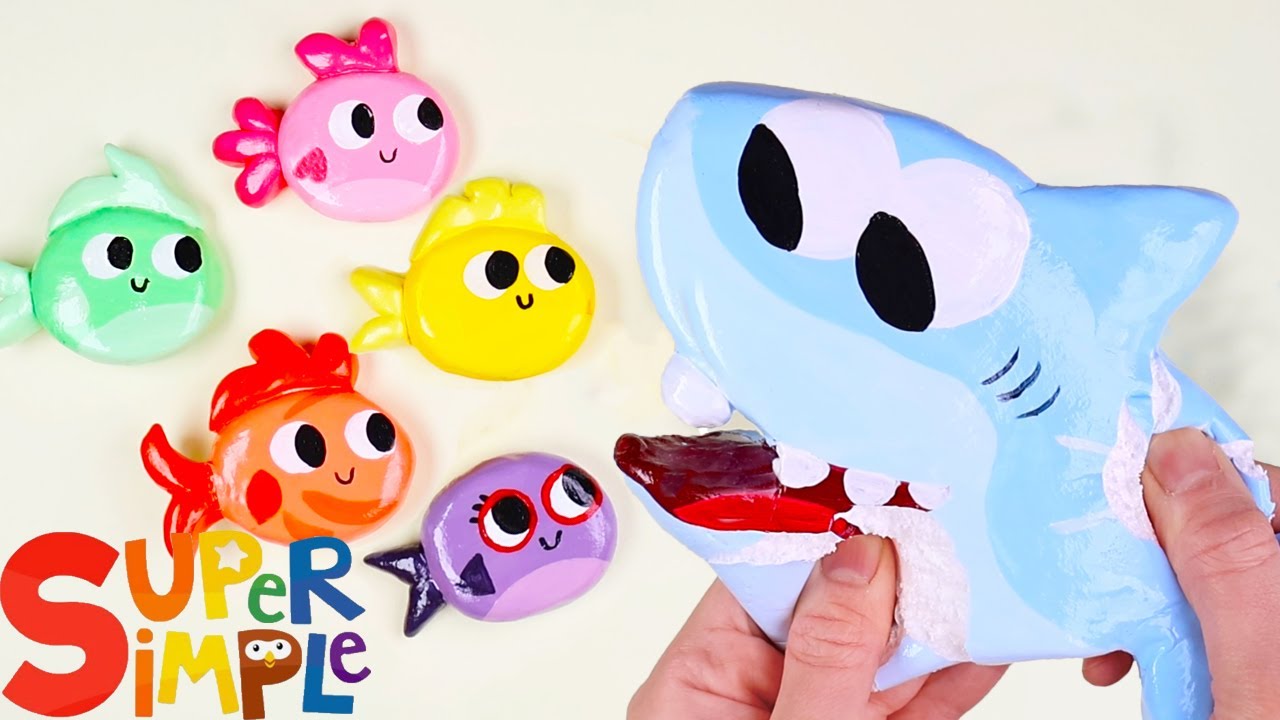 super simple songs clay cracking l The Fish Go Swimming l Finny The ...