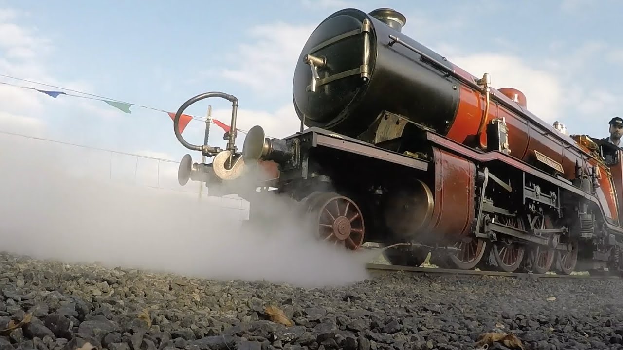 Slow Train TV at Ravenglass & Eskdale 2015 - YouTube