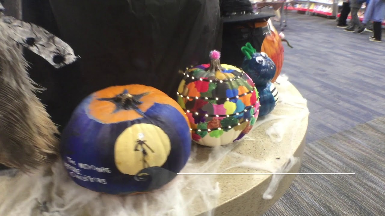 Green and Blue (Spooky) News for You - YouTube