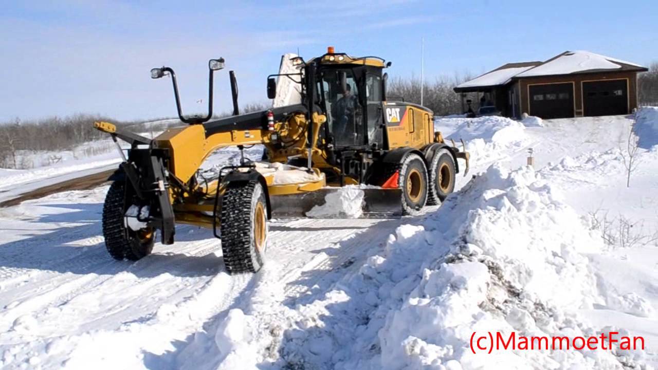 Caterpillar 160M - YouTube