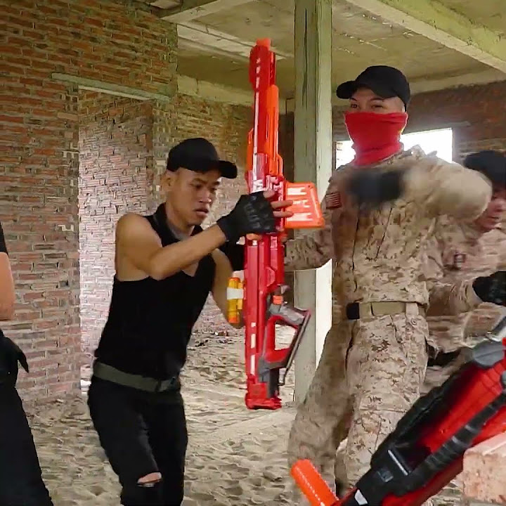 Couple Warriors Nerf War The Best Scene Nerf Guns Elite - YouTube