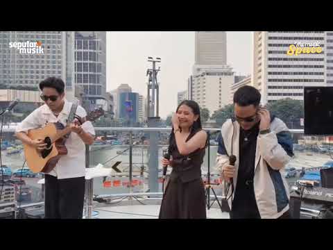 Tuk Singgah - Daun Jatuh, Prilly Latuconsina (Live at Jakarta)