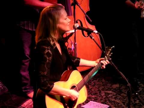 Kelly Willis at The Kessler Theater in Dallas, Texas - YouTube