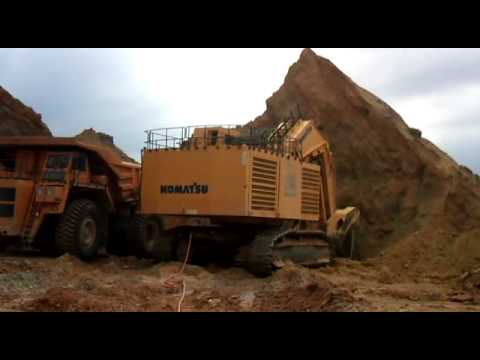 KOMATSU PC4000-6E 1/2 - YouTube
