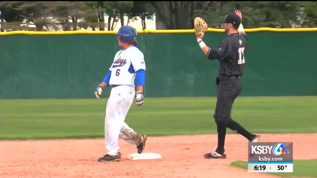 San Joaquin Delta baseball dominates Allan Hancock, 14-5 - YouTube