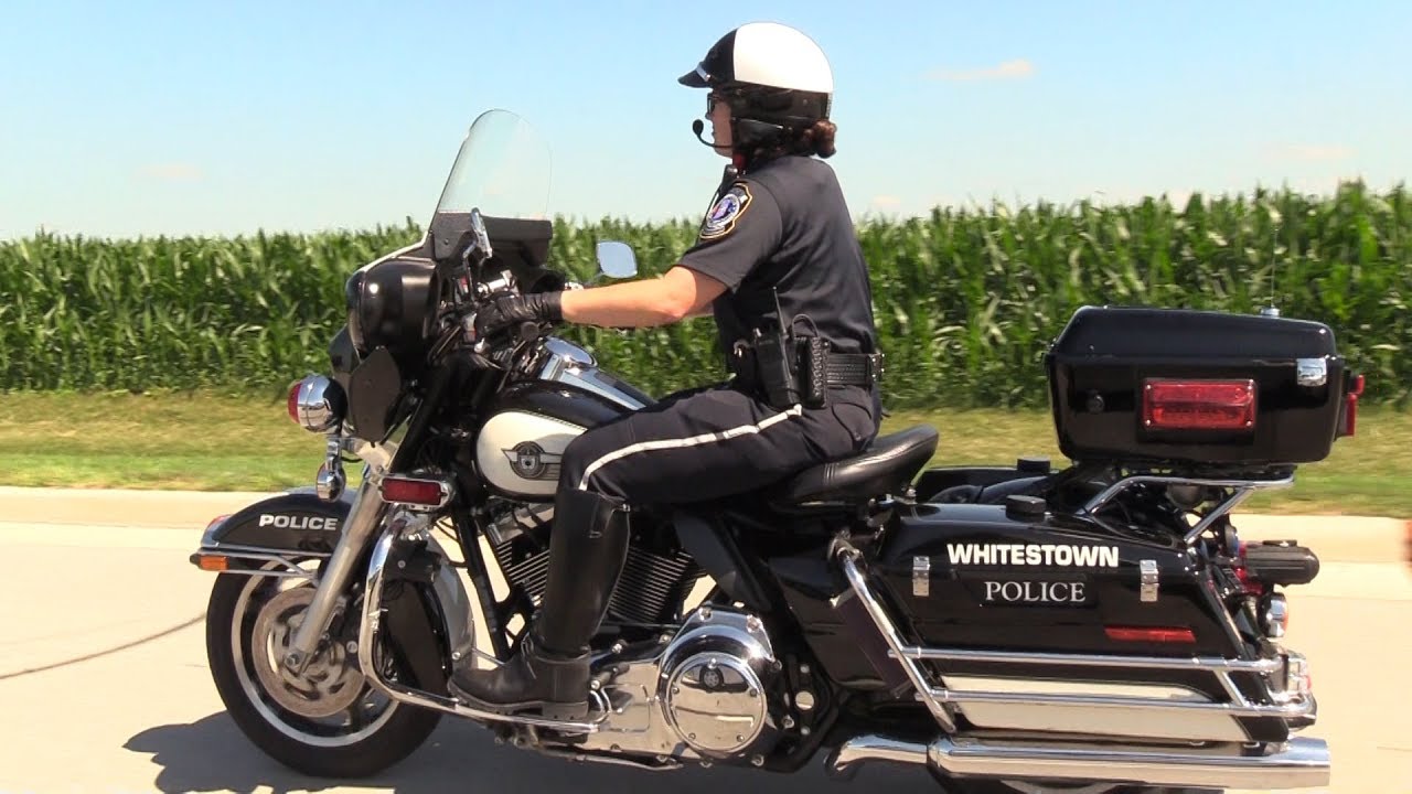 Behind the Badge PSO Elizabeth Campbell - YouTube