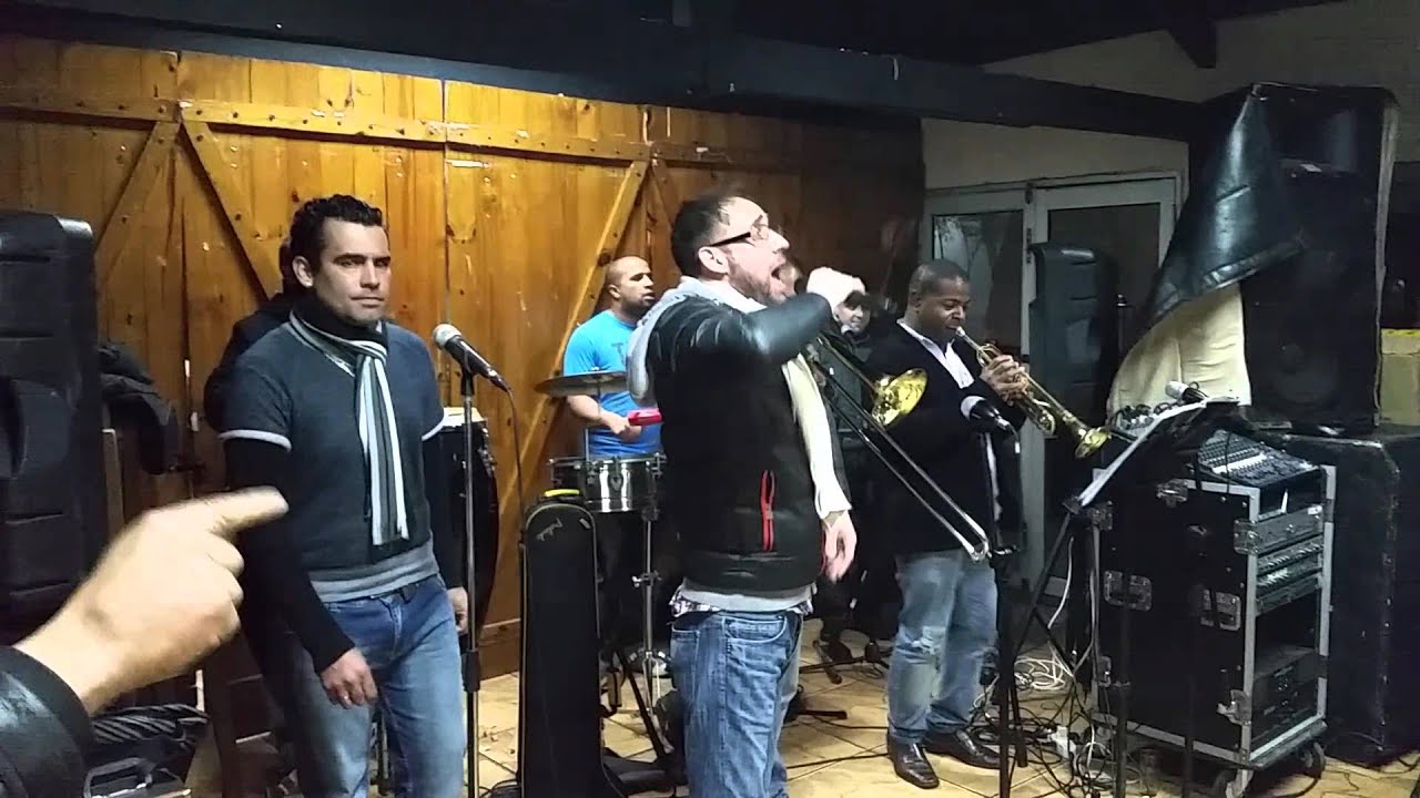 alex stella.. canario canta!!!! - YouTube
