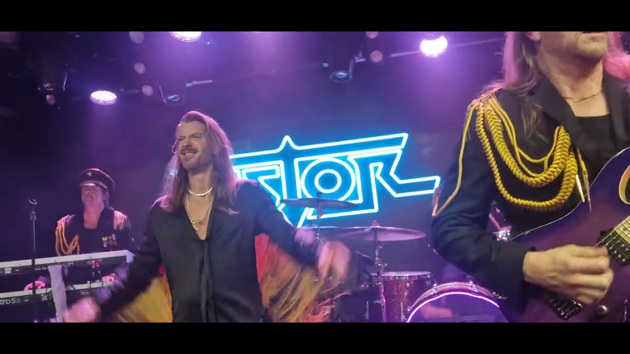 NESTOR - Perfect 10 (Live) - YouTube