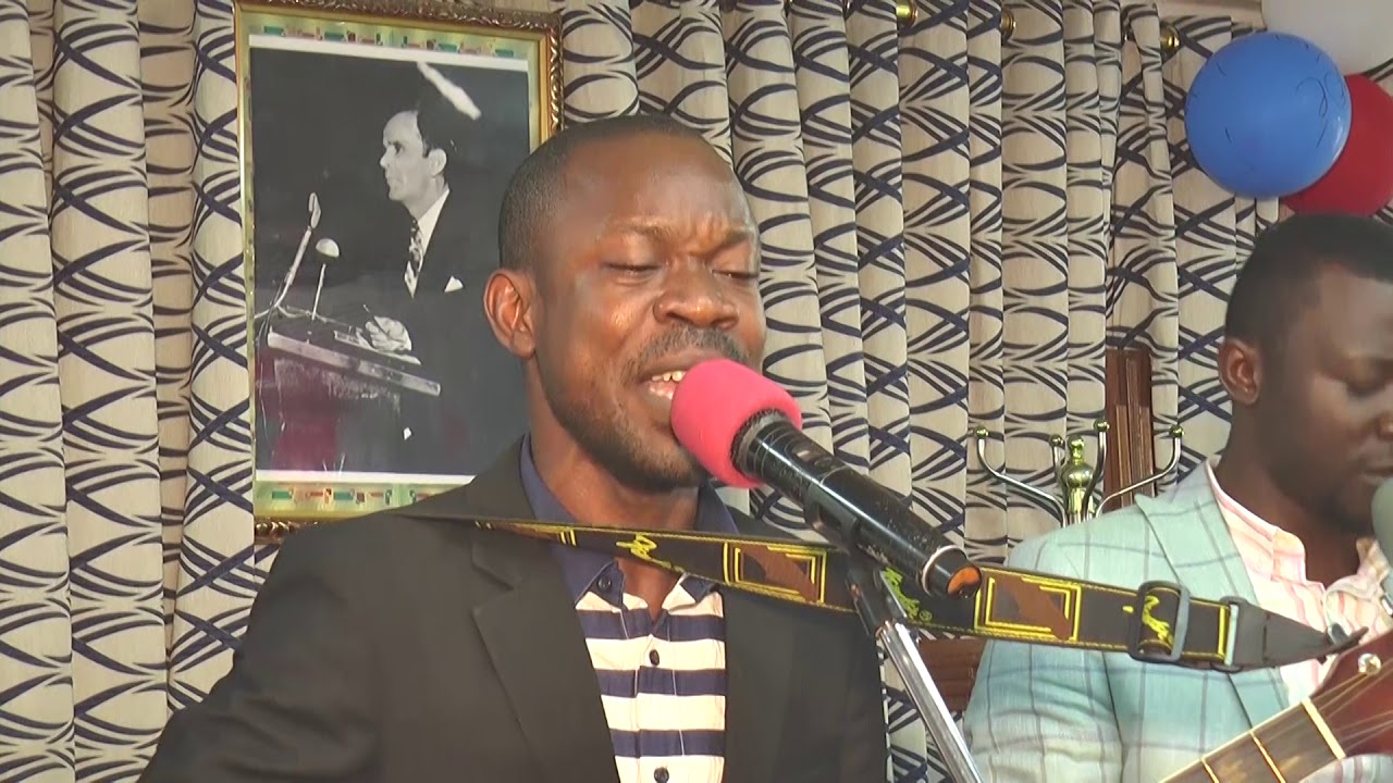 GOEL MAPOKO CHANTE - YouTube