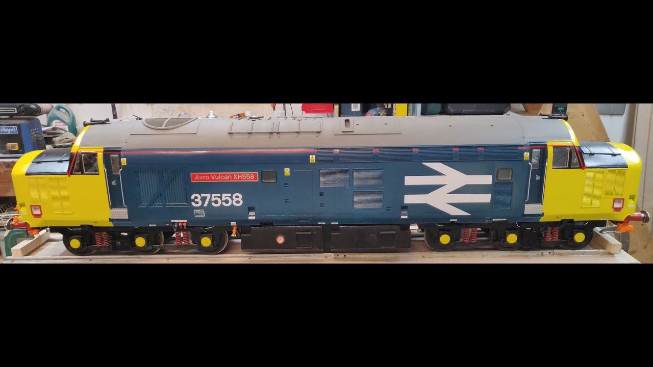 Class 37 Sound Test - YouTube