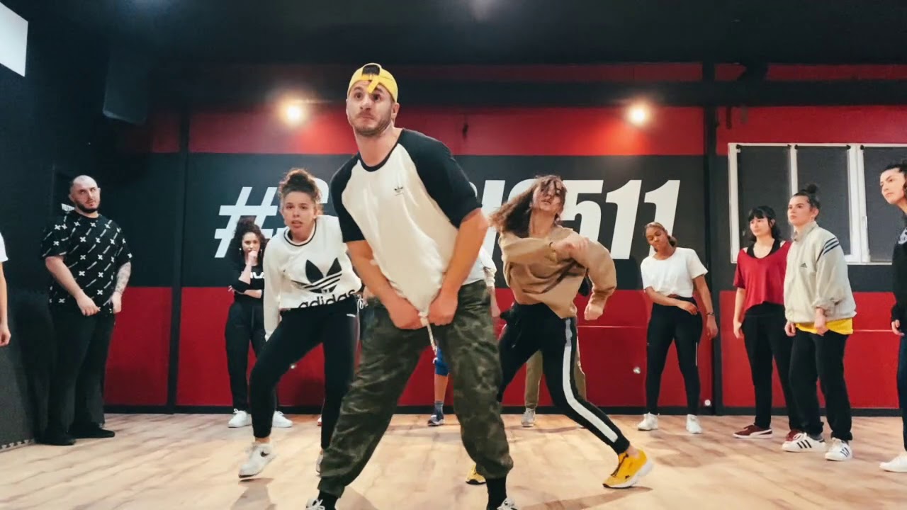 Stylo G -Badman Party choregraphie Trio ( STUDIO 511 ) - YouTube