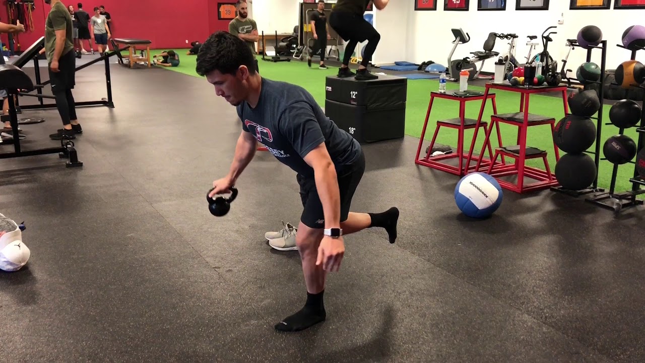 EricCressey.com: 1-leg RDL Kettlebell Switches - YouTube