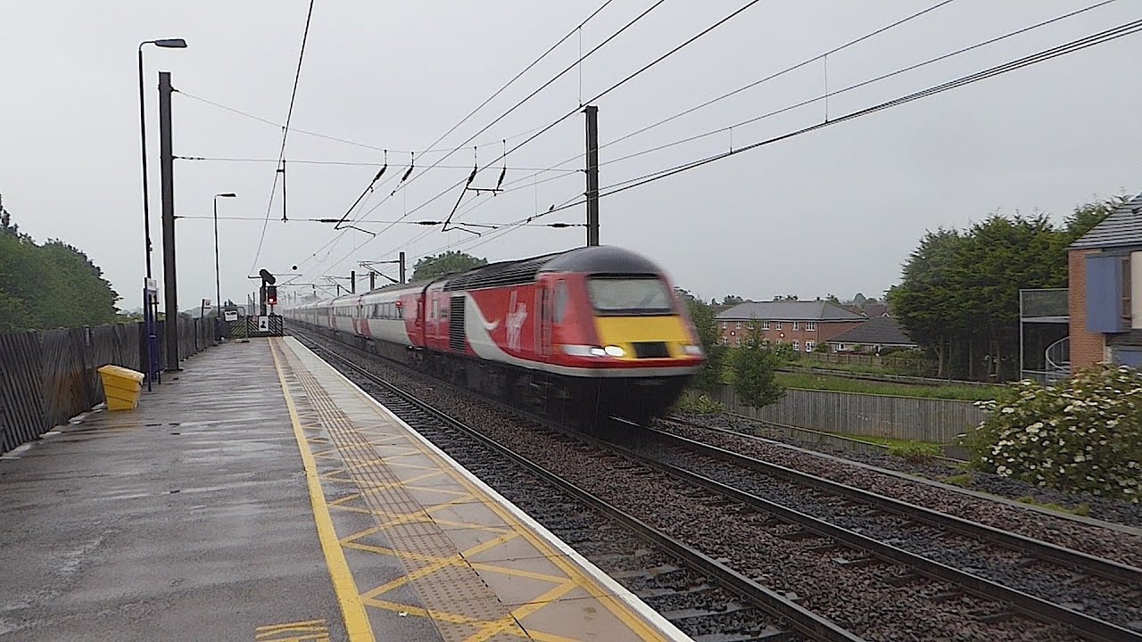 Northallerton Railway Station (26/6/2016) - YouTube