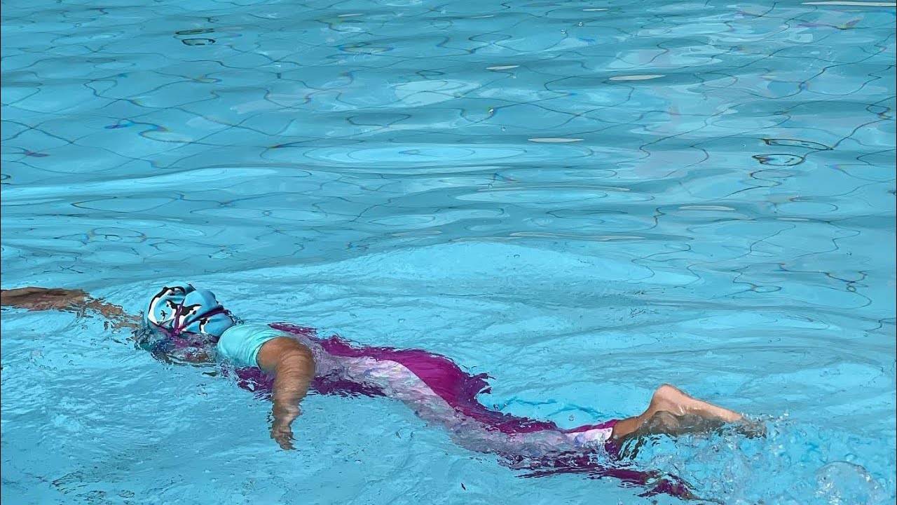 Back in my swimming training. - YouTube