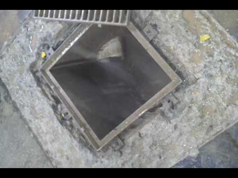 Hydrojetting underground culvert washing/cleaning/flushing - YouTube