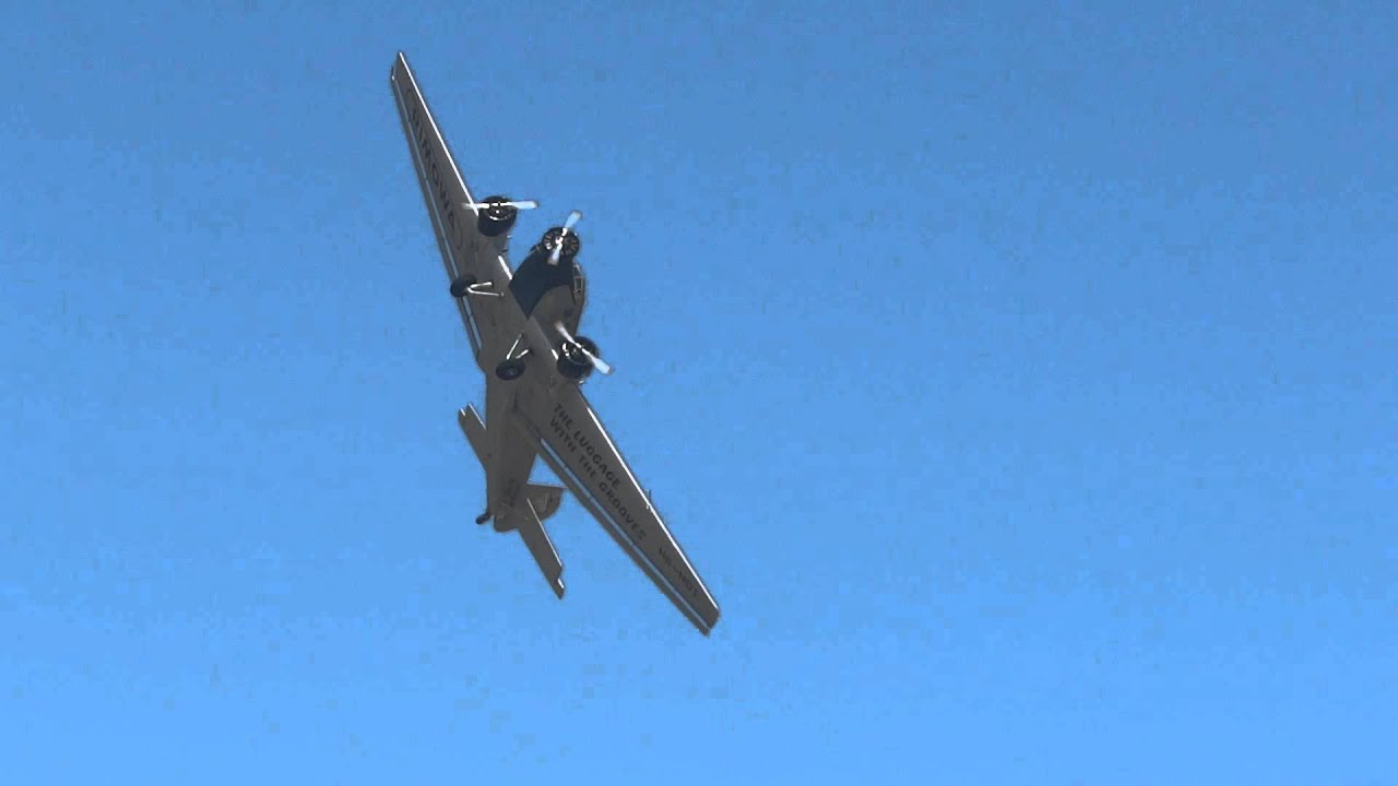 Rare Junkers JU 52 tri-motor at AirVenture Oshkosh 2012 - YouTube