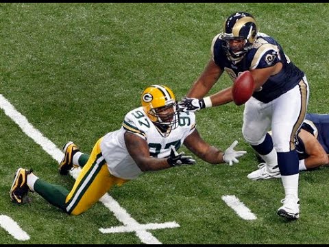 UNDEFEATED | NFL Green Bay Packers - Johnny Jolly Intercepts Los ...