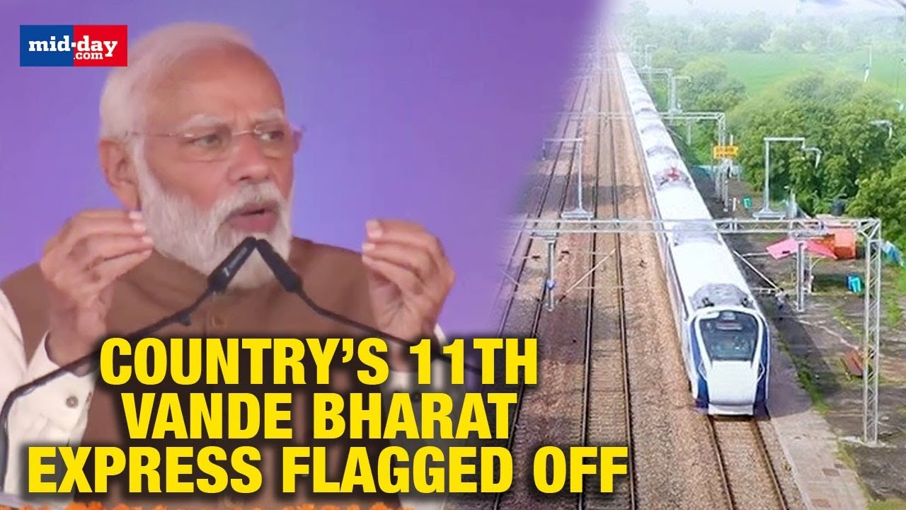 Prime Minister Narendra Modi Flagged Off Bhopal-New Delhi Vande Bharat ...