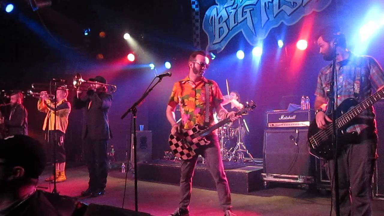 Reel Big Fish - "Take On Me" (live) - YouTube