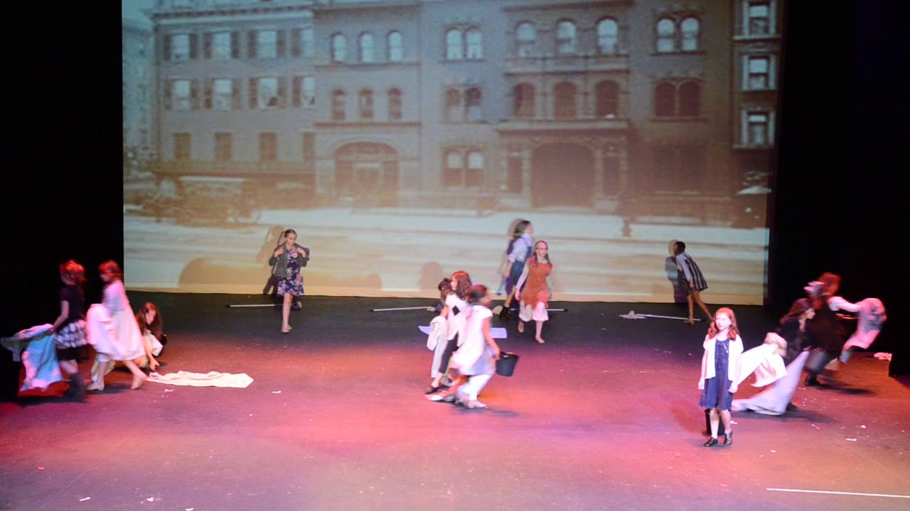 Annie: Scene 2 - YouTube