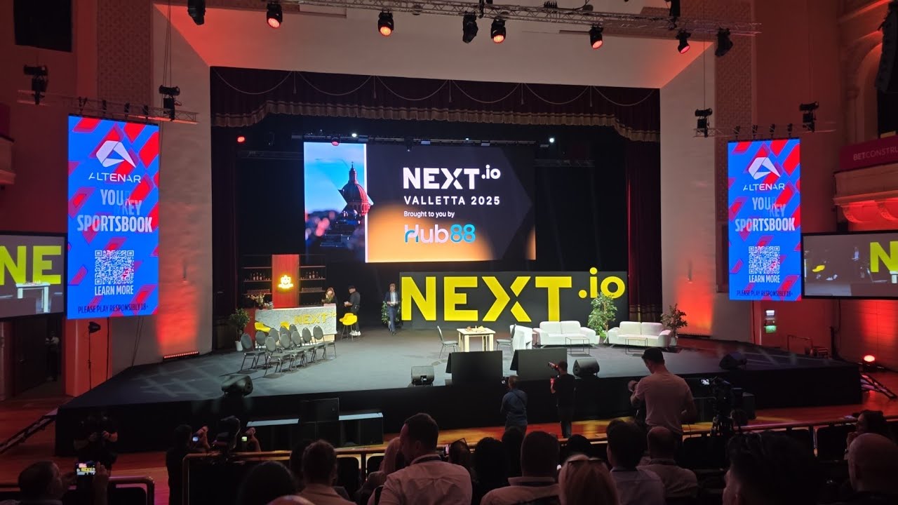 Blindfolded Magnus Carlsen vs Colin Pace at Next.Io Valletta Malta 2025 ...