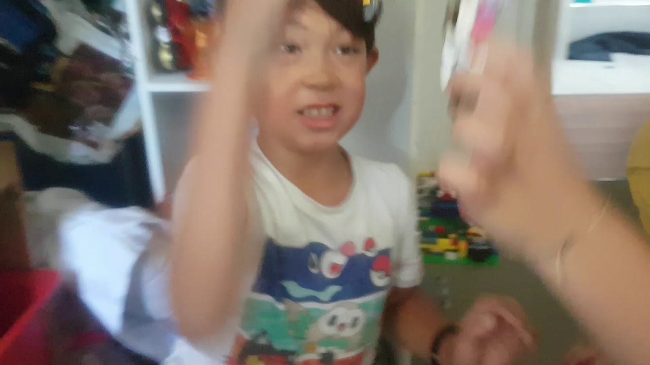 Police chase the bad guys - YouTube