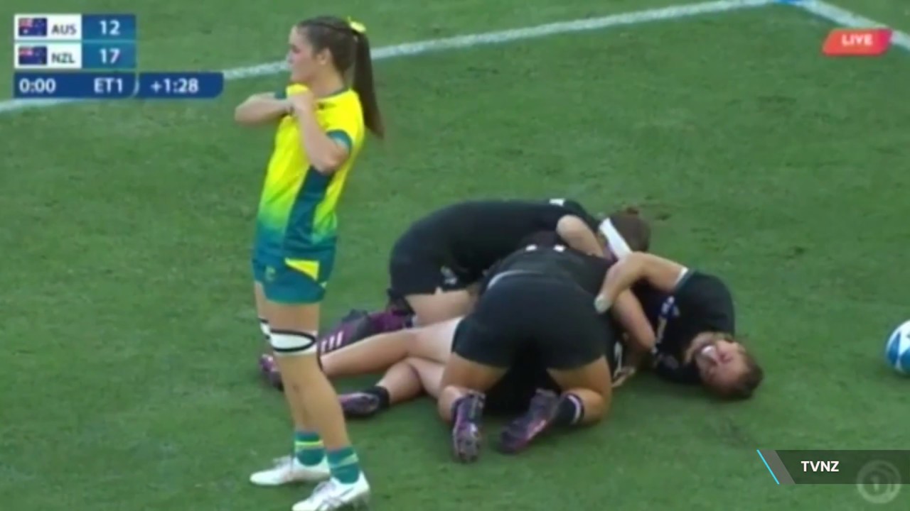 GC2018 : The try that scored gold for The Black Ferns - YouTube