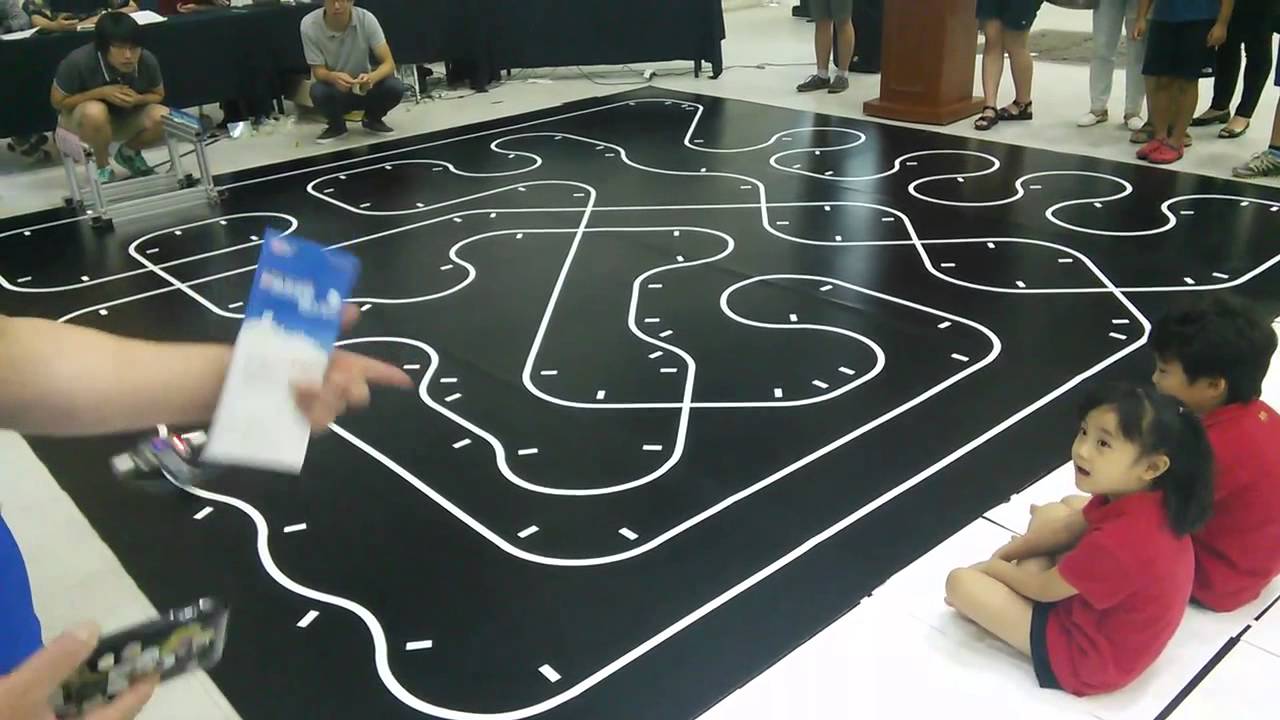 Line tracer univ - YouTube