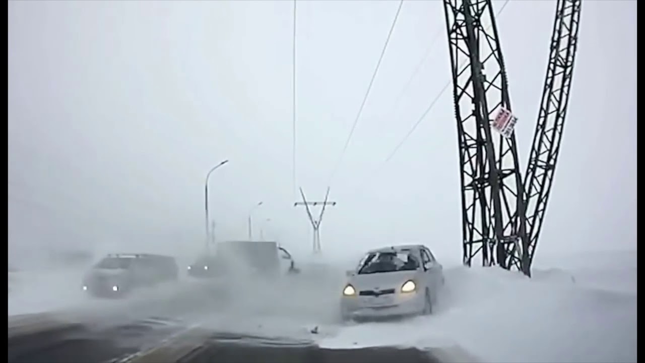 GRAPHIC CAR CRASH! ABSOLUTE WORST CAR CRASH ACCIDENTS DUE TO WINTER ...