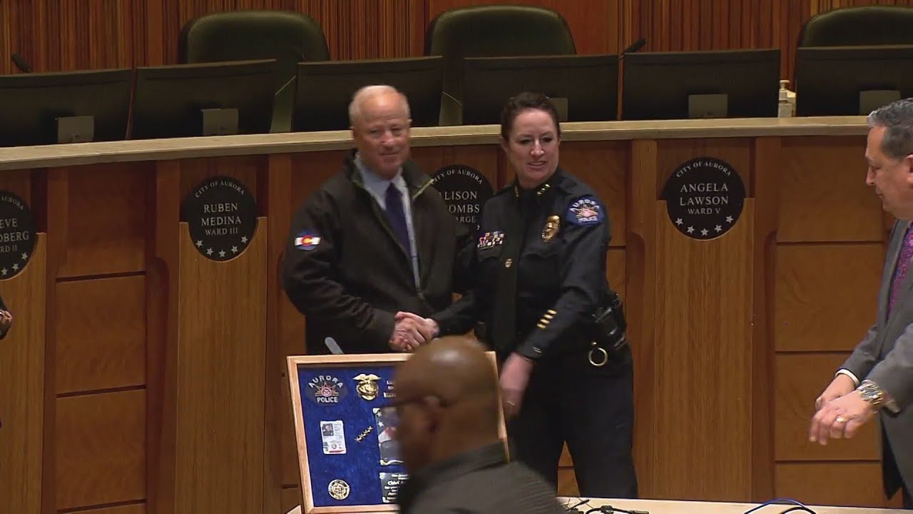 New Aurora police chief sworn in -- the city's 5th chief in 10 years ...