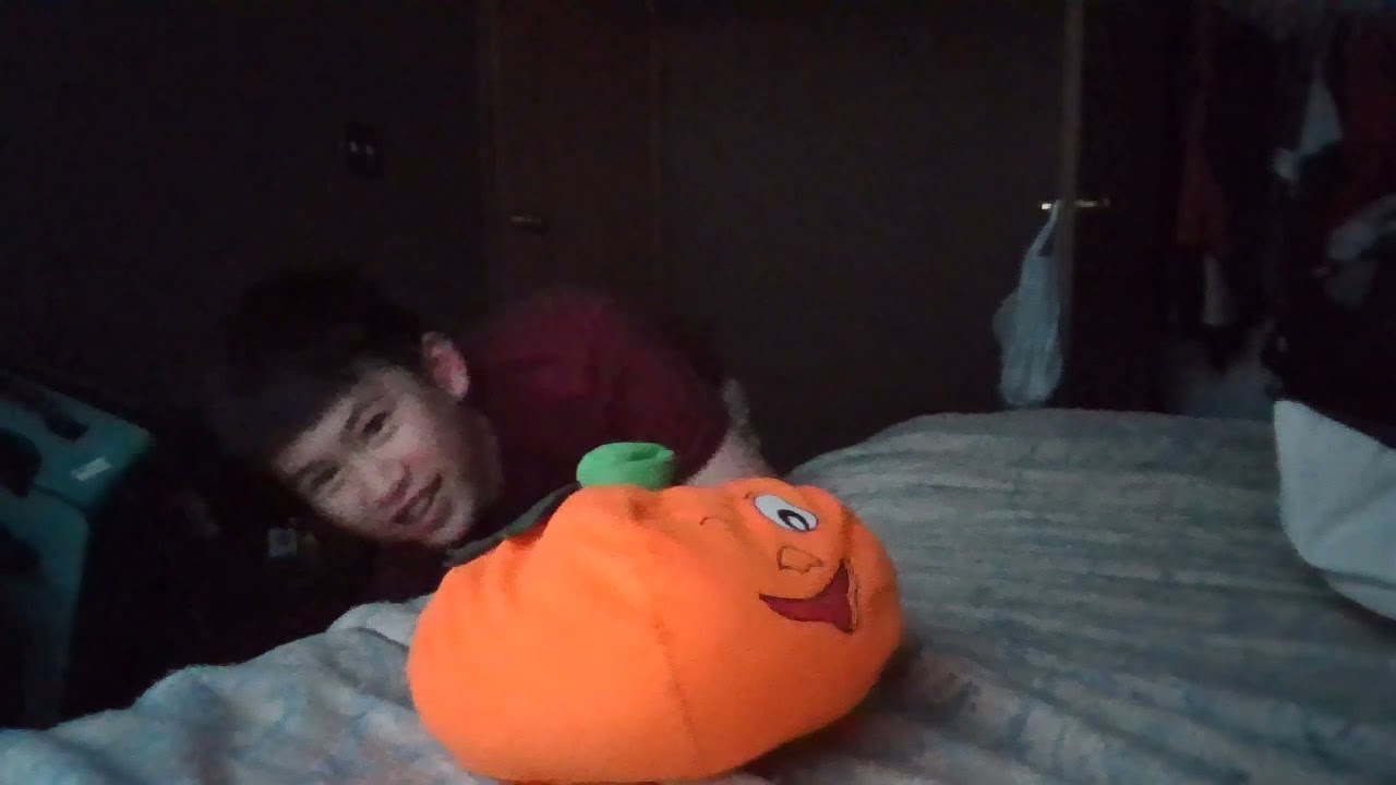 Christmas Bashing w/ Jacko The Pumpkin - YouTube