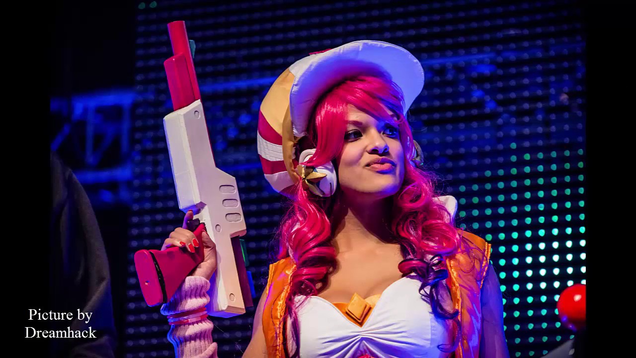 Arcade Miss Fortune Cosplay