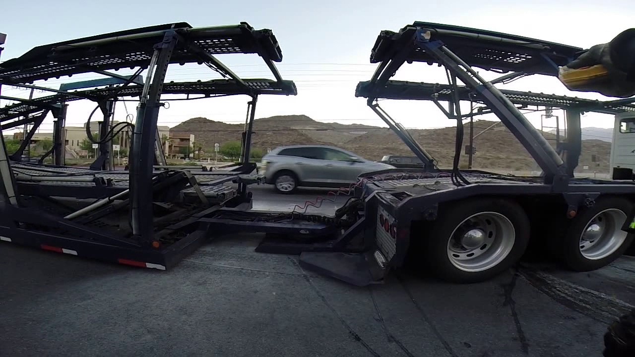 Burned Car Hualer - YouTube