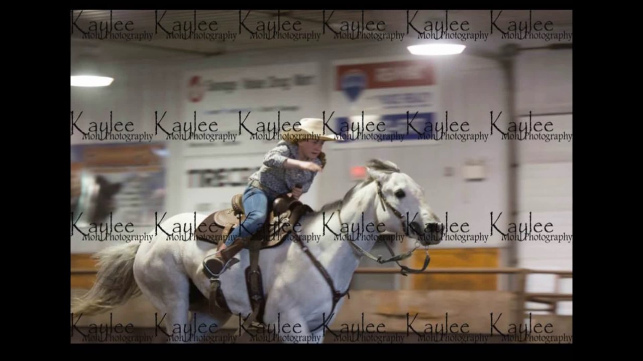 Junior barrel racer - YouTube