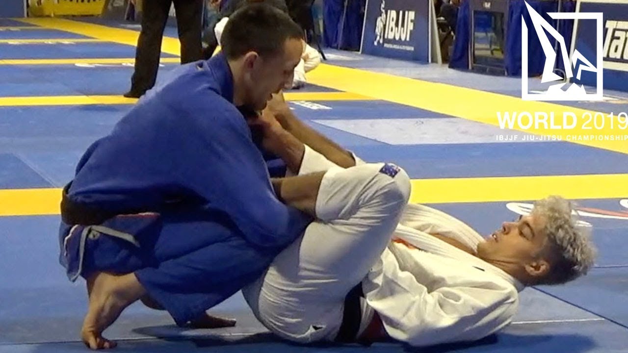 Levi Jones-Leary VS Dainis Nguyen-Huu / World Championship 2019 - YouTube