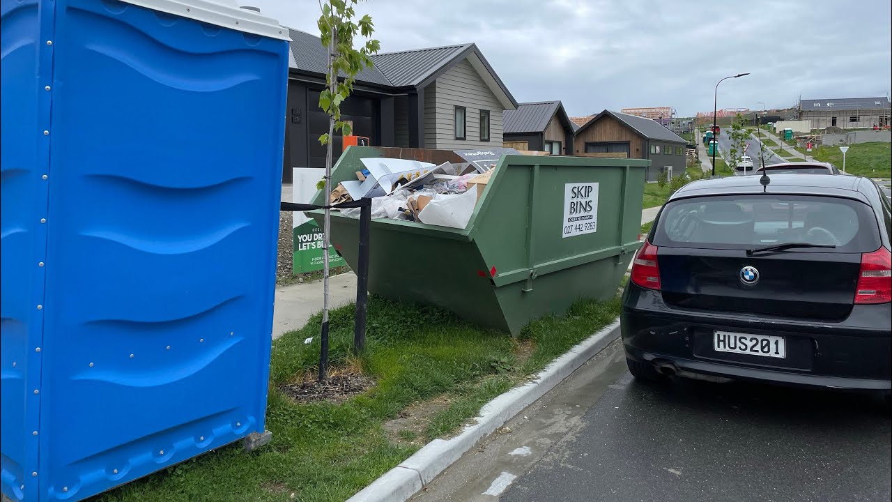 Scavenging for Scrap Copper in a Rich Town NZ - YouTube