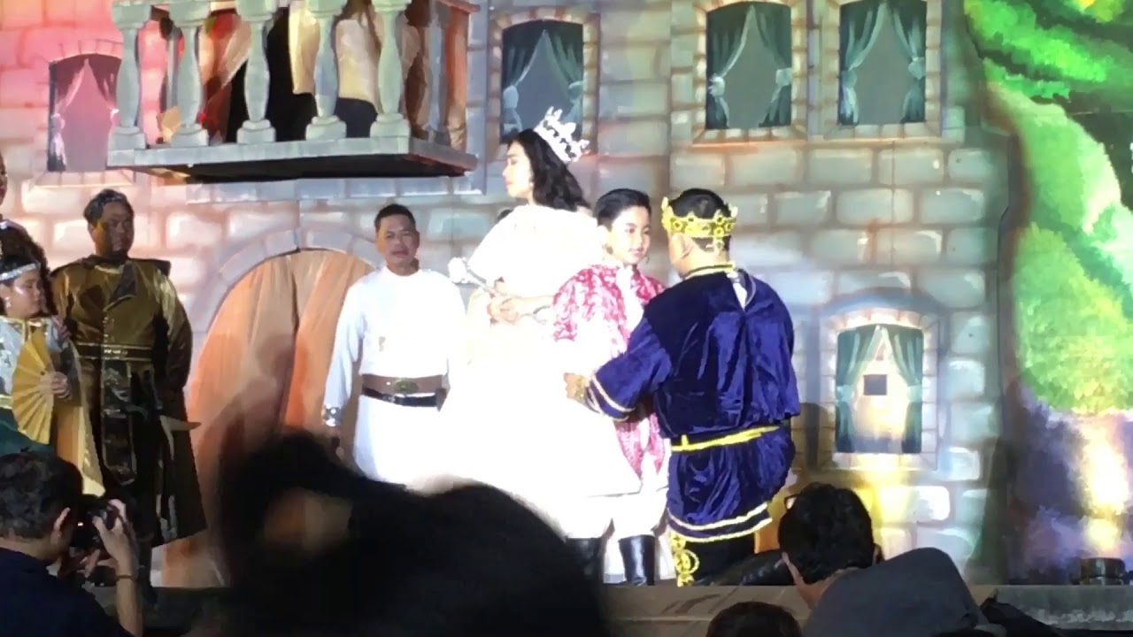 Komedya performance - YouTube