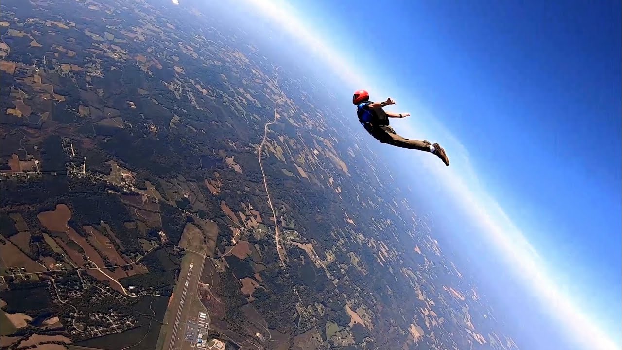 Skydive #386 - Tracking Dive - YouTube