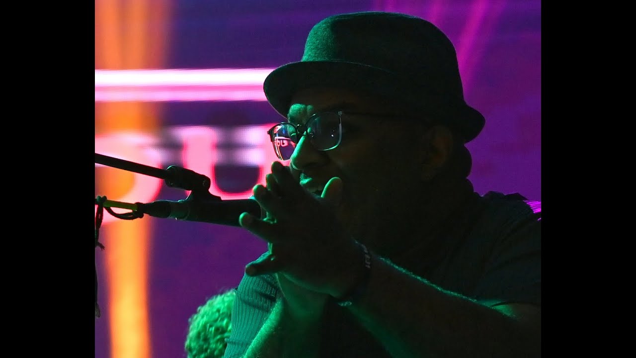 Dallas Music Network Season 1 // Linny Nance "My Song For You" - YouTube