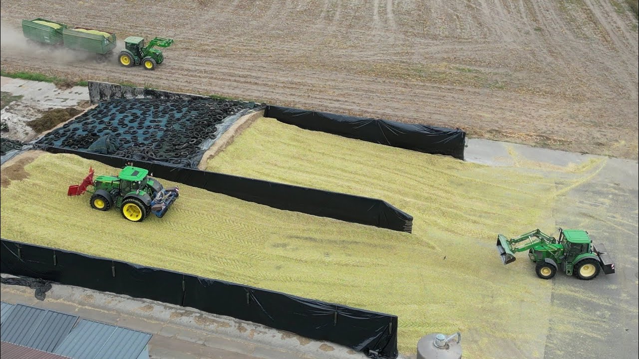 JOHN DEERE 6215R & 6620 beim Silo verdichten & JOHN DEERE 6150R & 7290R ...