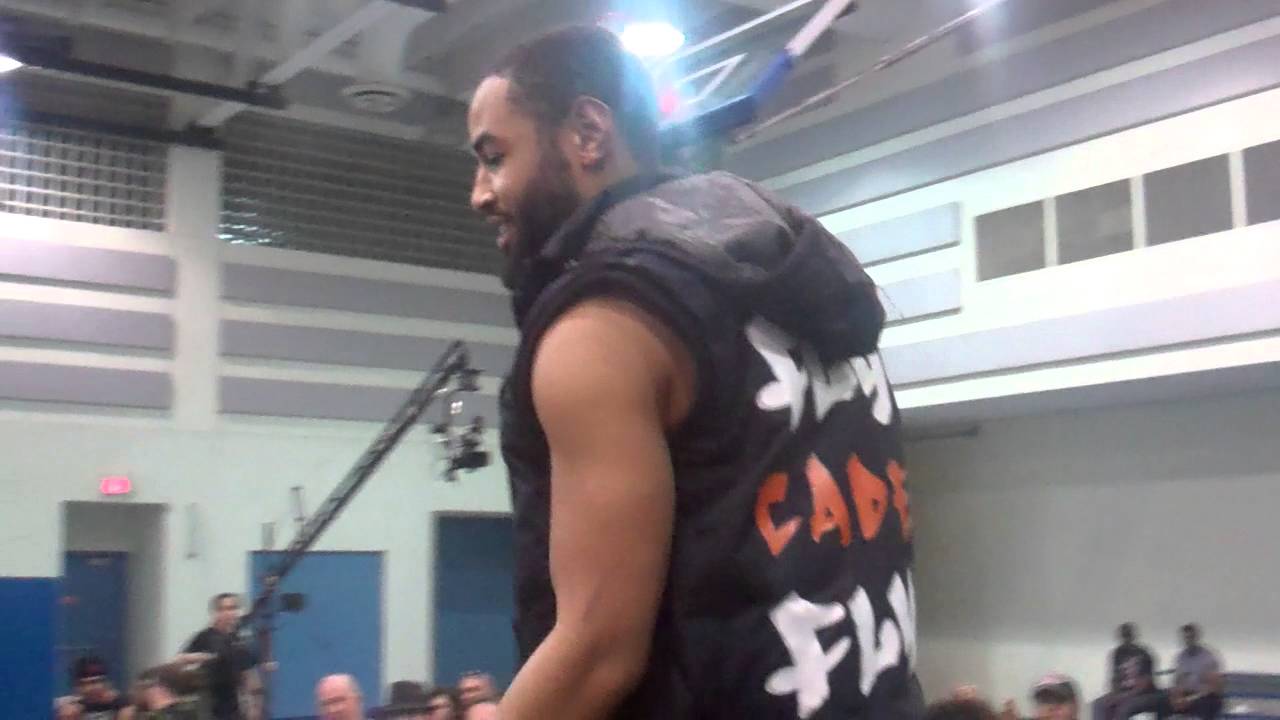 Jason Cade, Martin Stone at Ronin Pro Wrestling in March 2016 - YouTube