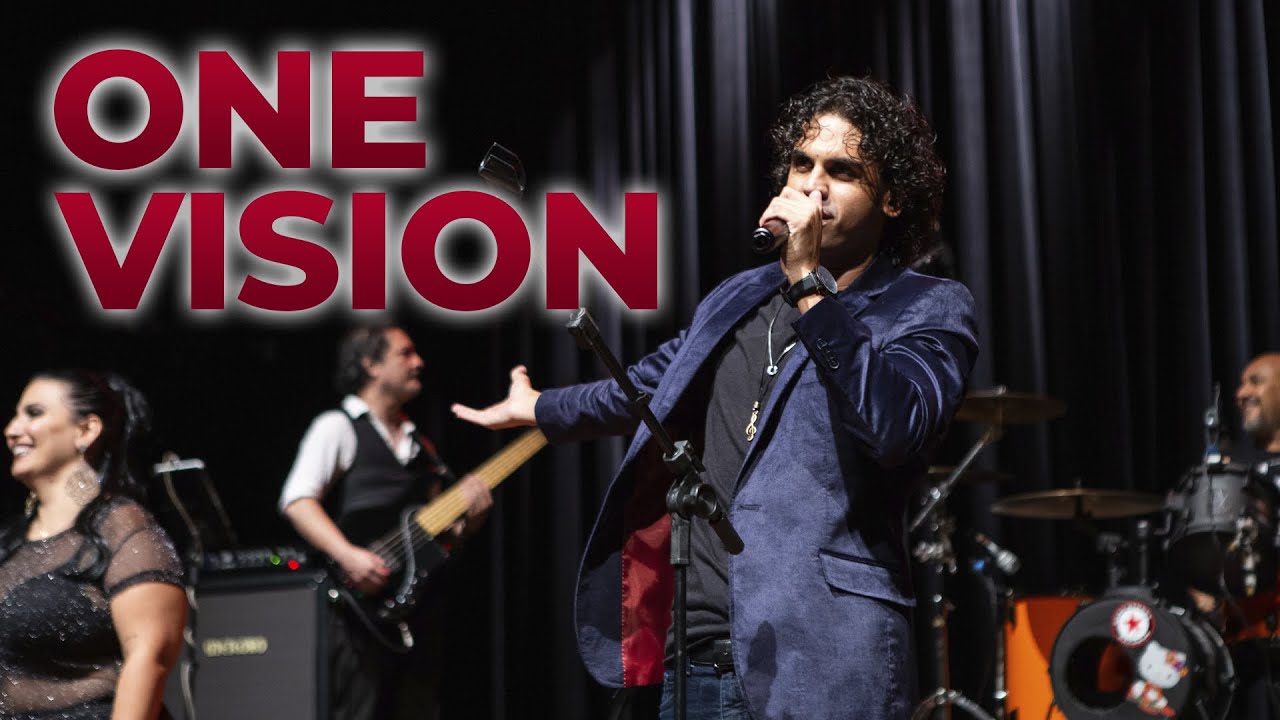 Queen "One Vision" performed by Dream On - YouTube